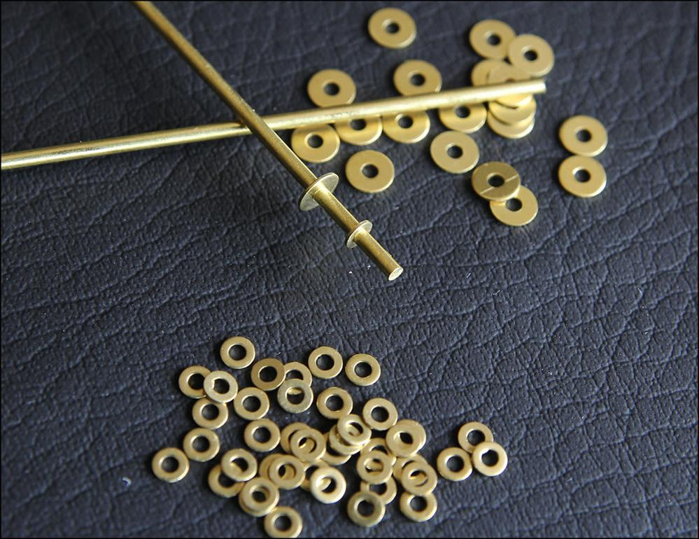 Razor Pinning Kit Brass 1/16" Rod with Washers for 10 Razors — Maggard ...